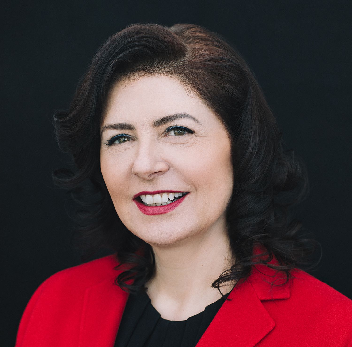 UniCredit Bank majorează dobânzile pentru depozitele în euro și dolari ...