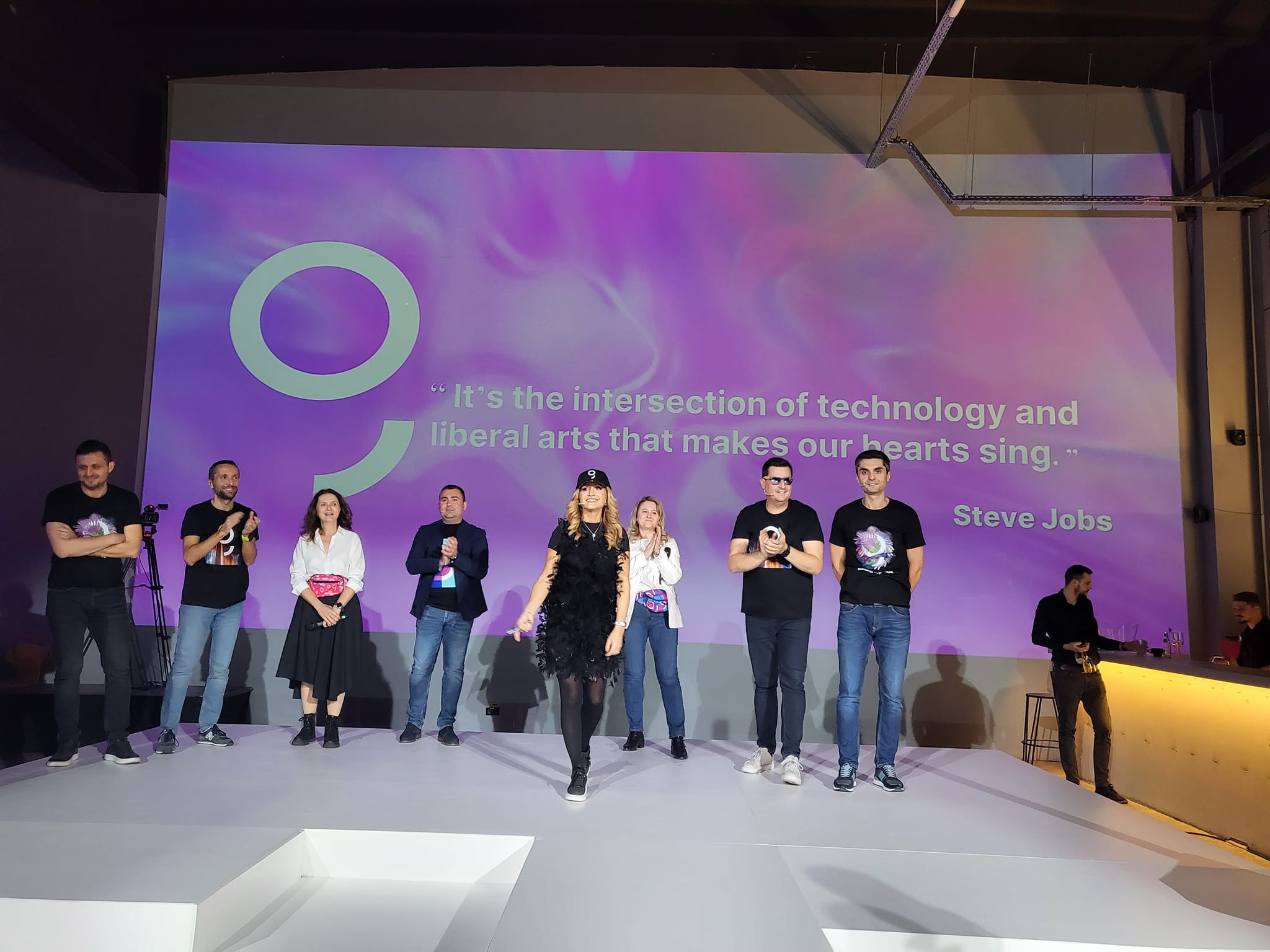 1,8 milioane de clienți BCR utilizează activ George, la 5 ani de la ...