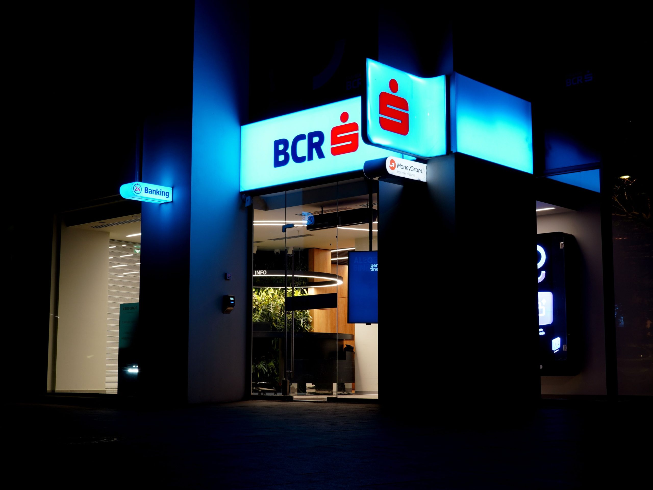 BCR și Mastercard aduc Metallica mai aproape de fani, prin acces ...