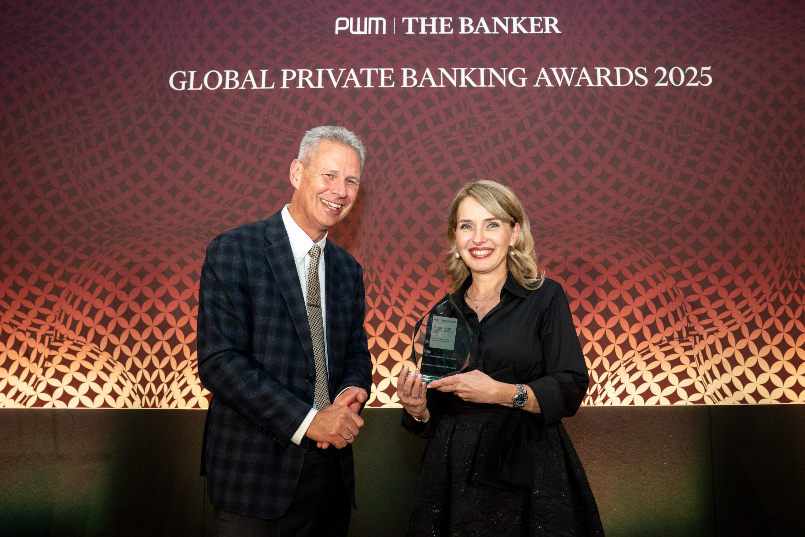 Erste Private Banking România câștigă premii