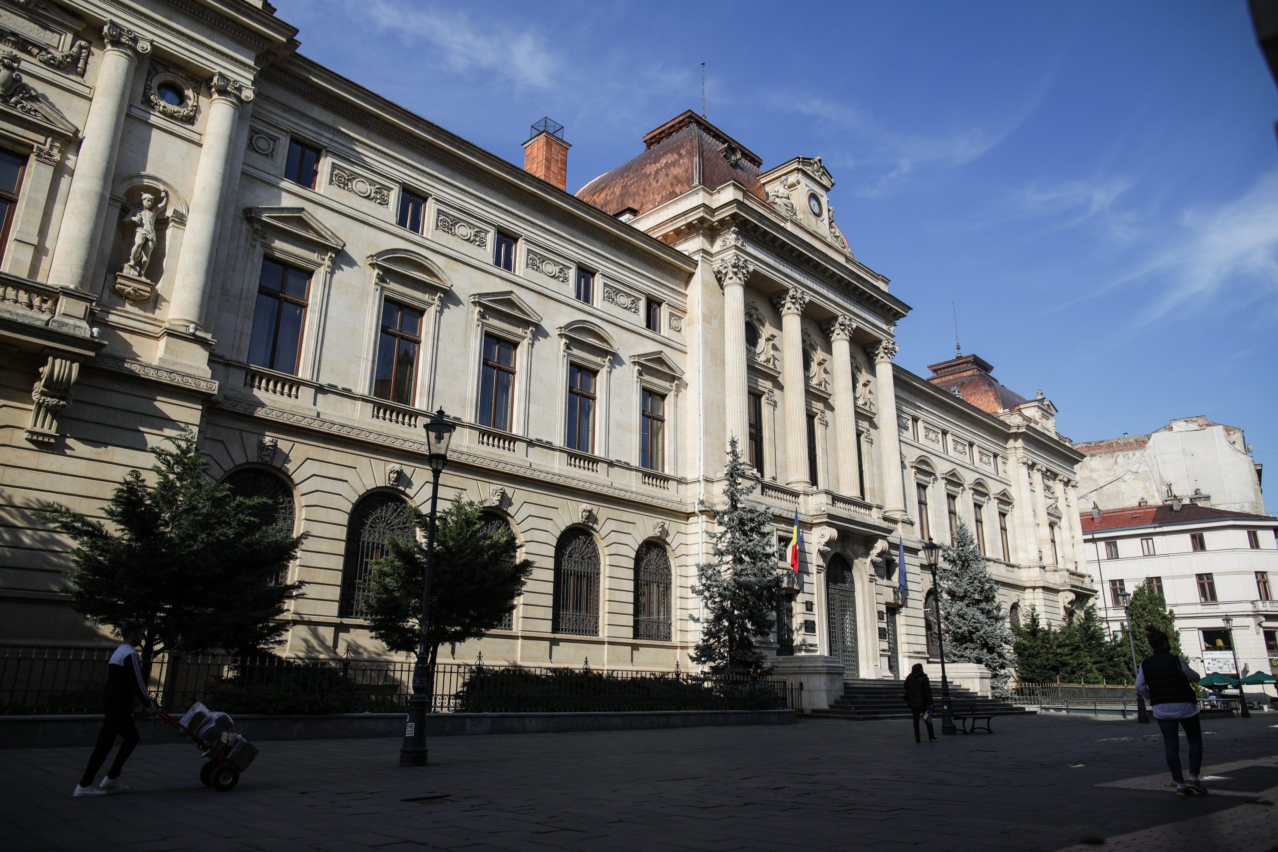 Muzeul BNR prezintă istoria leului românesc: de la metal la polimer